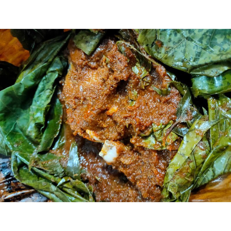 Umi Team Botok Botok Ikan Tenggiri/Spiced Steamed Fish Parcel-Spanish ...