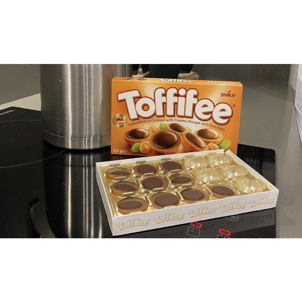 Toffifee Hazelnut Chocolate Soft Caramel Candy Box 125g | Shopee Singapore