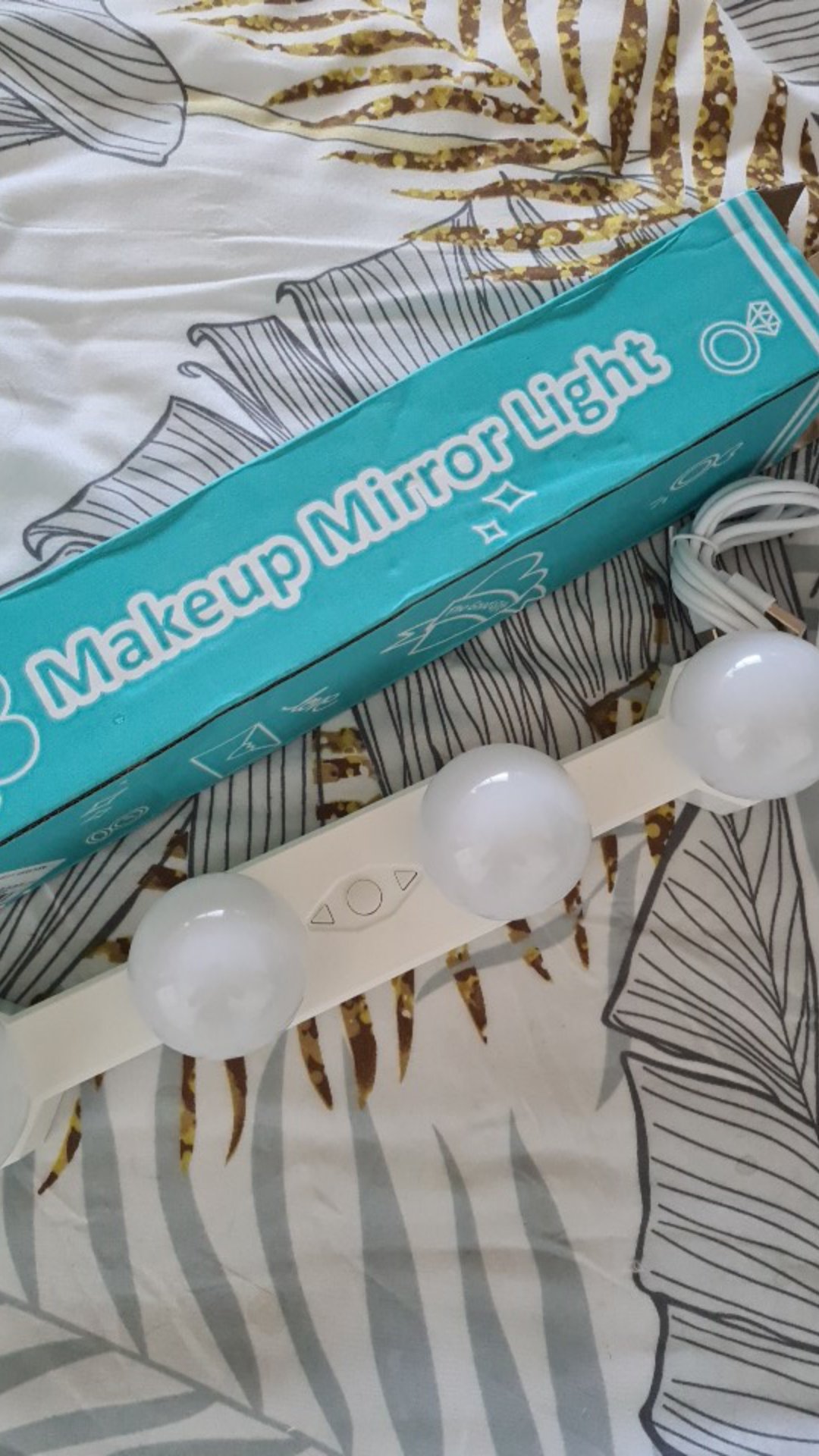 Portable Makeup Lights Cordless Super Bright with 4 LED Bulbs LED ...