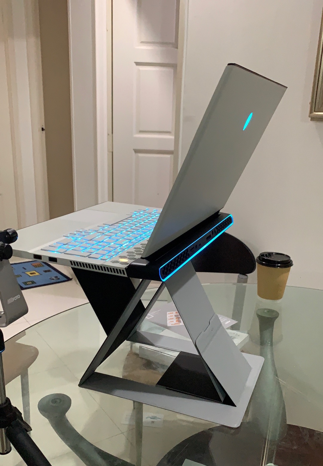 MOFT Z Foldable 5-in-1 Sit-Stand Laptop Desk | Shopee Singapore