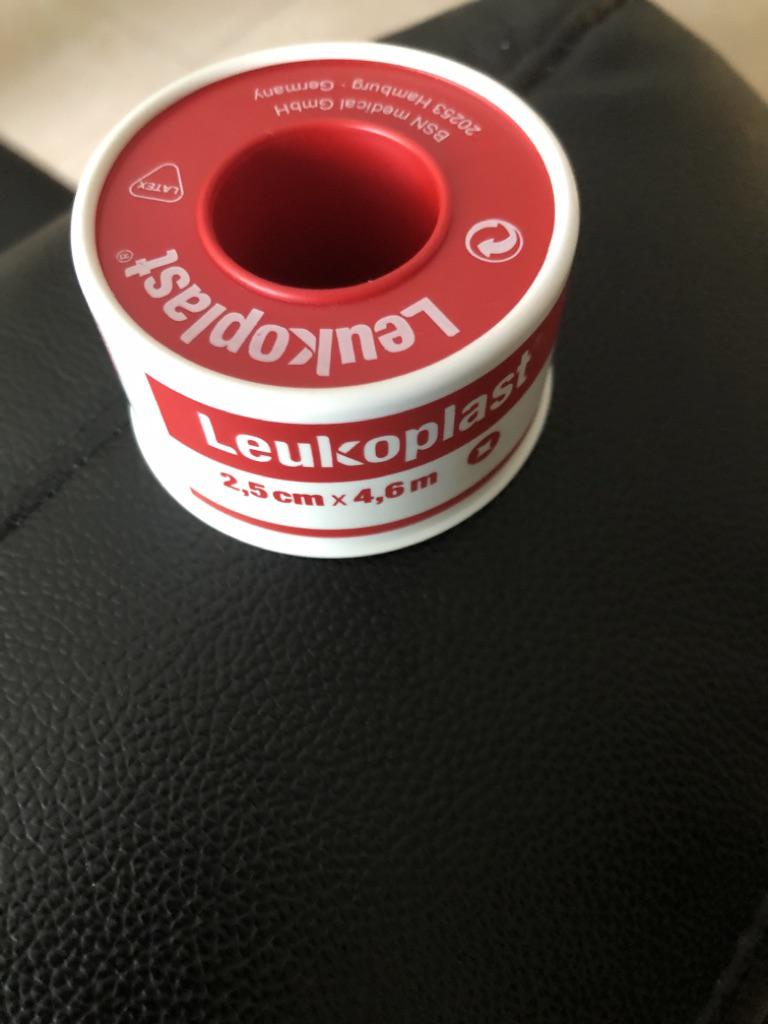 Leukoplast Universal Tape - Classic fixation tape for secure and ...