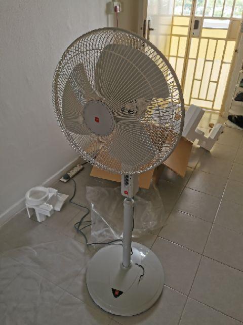 KDK P40US Pedestal Fan with 3-Speed and Adjustable Height | Shopee ...