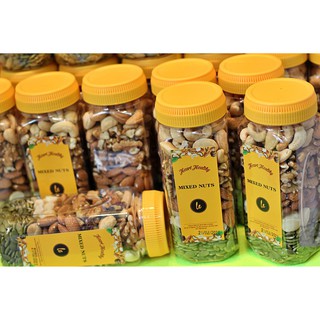 Combo 2 bottles of Mixed nuts (300gr per bottle) (5 kinds of nuts ...