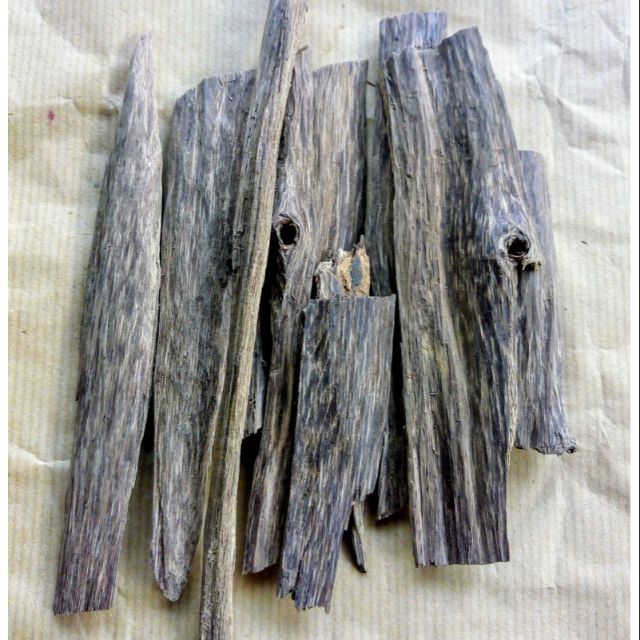Borneo Agarwood Gaharu Chips Kayu Oud Arabic Oudh Bukhoor | Shopee ...