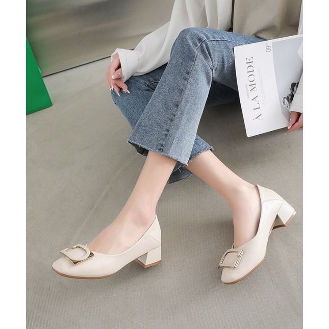 High Heels Round Tip Sandals With Camshoes Attached Square Heels 3cm ...