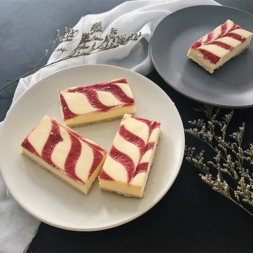 Melvados Strawberry Cheesecake 4pcs Halal Shopee Singapore